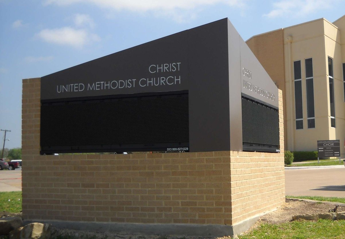 Ten Questions to Ask When Purchasing Exterior Signage for Your Business